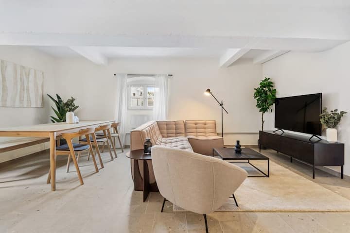 Modern 2br In Clausen W/ Wifi, Kitchen & Workspace - Luxembourg