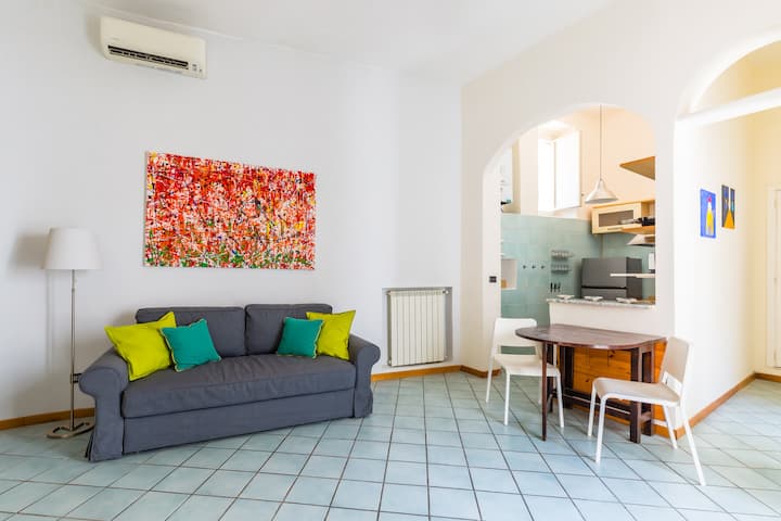 Chiaia Relax On Pedastrian Area - Naples