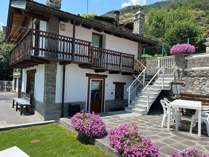 Casa Sabrina - Appartamento Bianco - Cogne