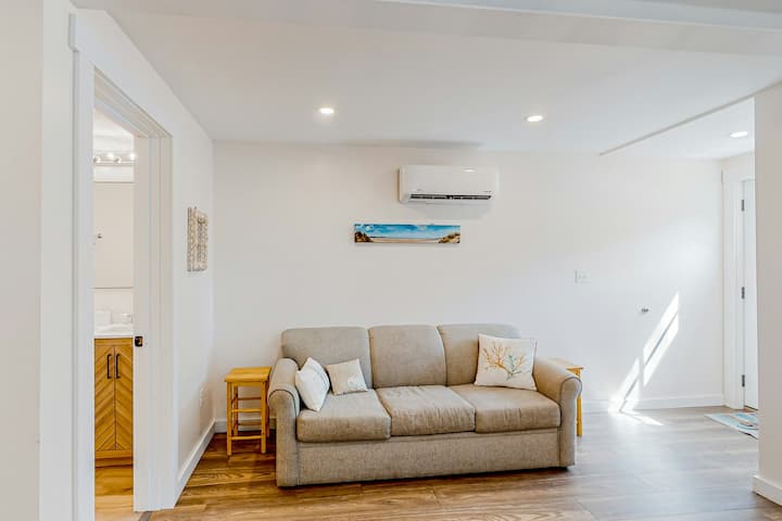 Shorelands 44-1 | Studio In Kennebunk - Kennebunk, ME