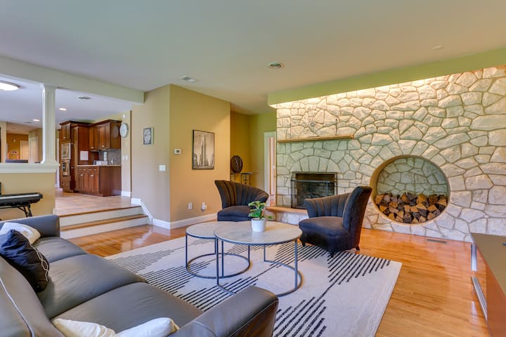 Warwick Vacation Rental W/ Private Yard & Fire Pit - Vernon Township, NJ