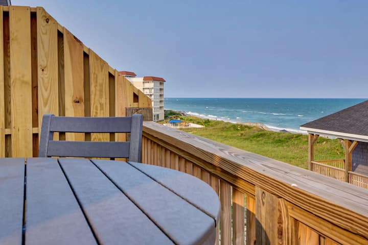 New Pet-friendly, Oceanside 4br W/ Pool & Elevator - North Topsail Beach, NC