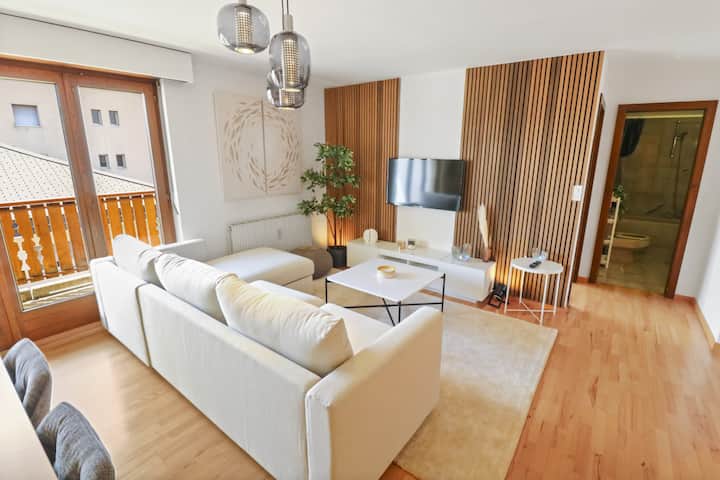 Logement Chaleureux Au Coeur De La Station - Crans-Montana