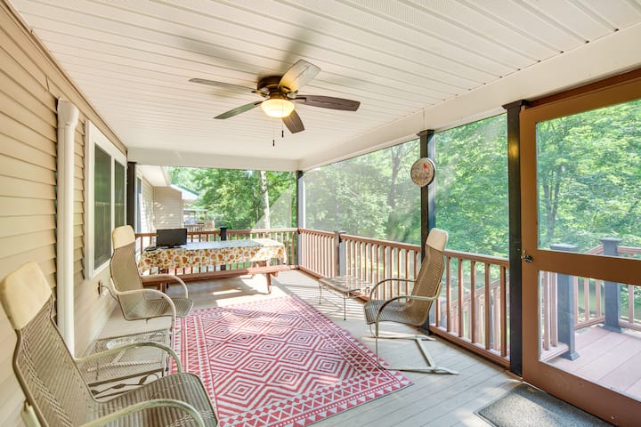 Quaint Elysburg Cottage: Walk To Knoebels Resort! - Knoebels Amusement Resort, Elysburg