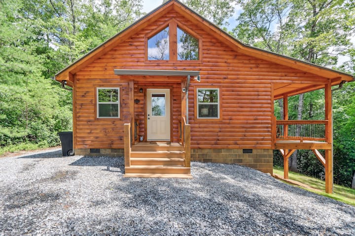 Private Murphy Cabin Rental With Wraparound Porch! - Murphy, NC