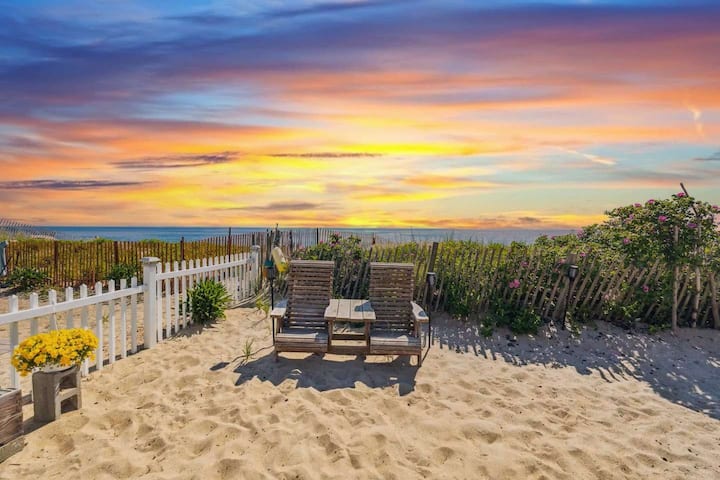 Salisbury Beach Retreat | Direct Beach Access - South Hampton, NH