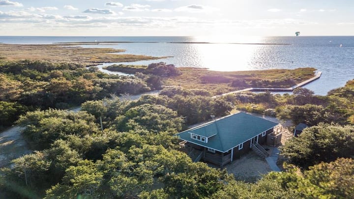 Private 2br Waterfront Cottage W/hot Tub & Dock - Outer Banks, NC