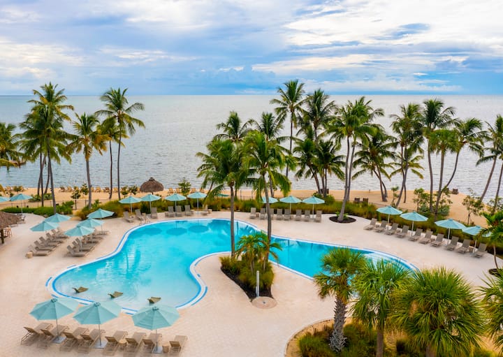 Sunrise Reflections! Outdoor Pool, Beach! - Islamorada, FL