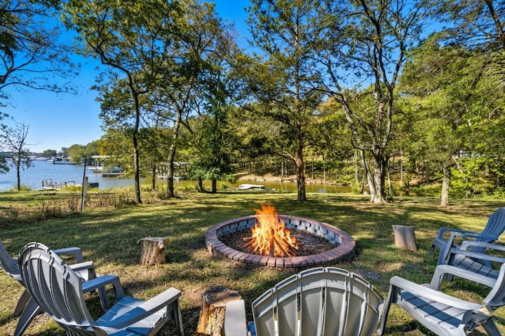 Private Lakehouse With Hot Tub Near Nashville! - Hendersonville, TN