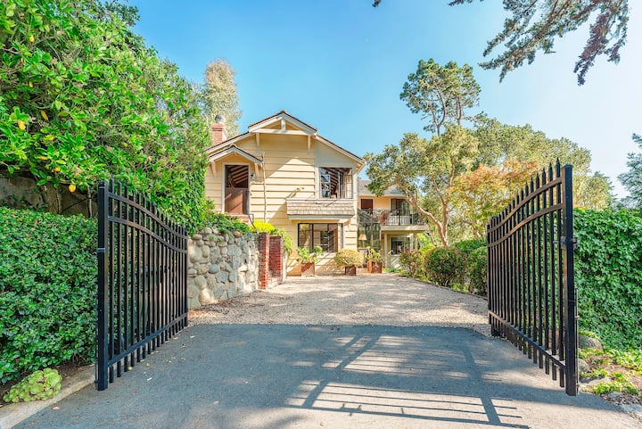 3903 Mabuhay - Walk To Downtown And The Beach - Carmel-by-the-Sea, CA