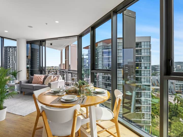 Ed Sheeran | 2br W/ Pool | Walk To Brisbane River - Brisbane