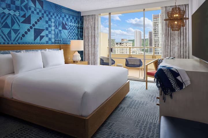 2 Bedroom 1 Bath Suite At Ohana Waikiki East - Honolulu, HI