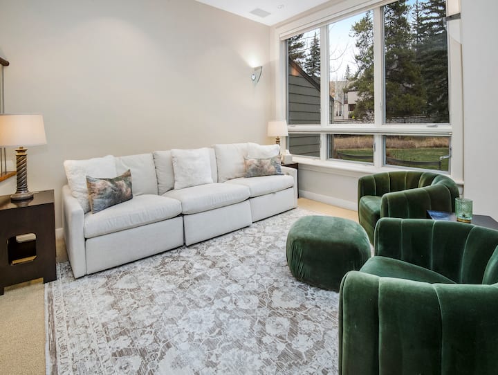 Coldstream Townhome 38 | Stylish 3bd Retreat At Cascade Village - Vail