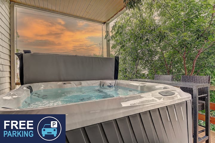 Antique Cat - 2 King Bed + Hot Tub + Free Parking - Quebec City