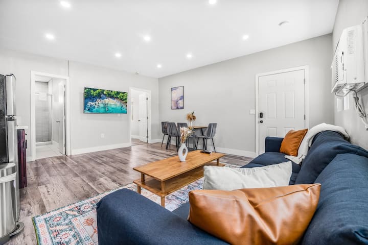 Updated El Cajon Home W/ A/c! Close To Sdsu! - El Cajon, CA