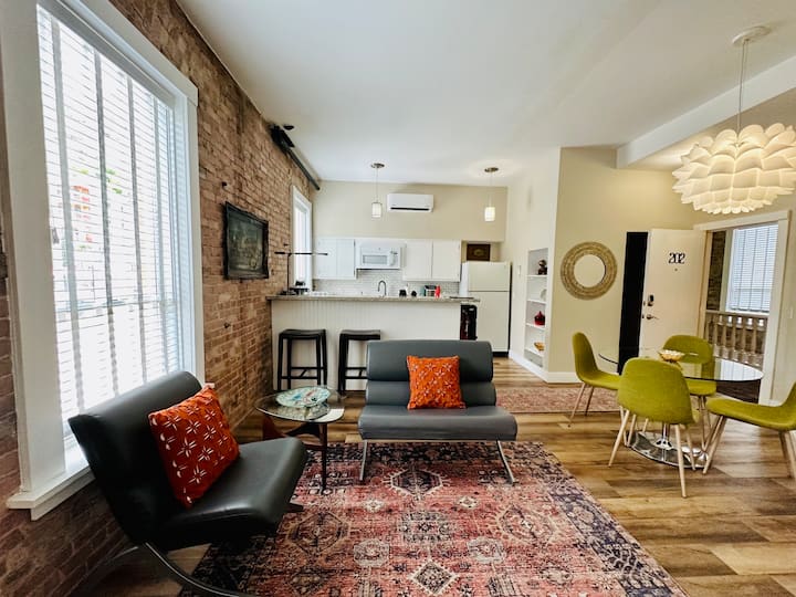 Bisbee Brownstone Suites - Loft Suite 202 - Bisbee, AZ