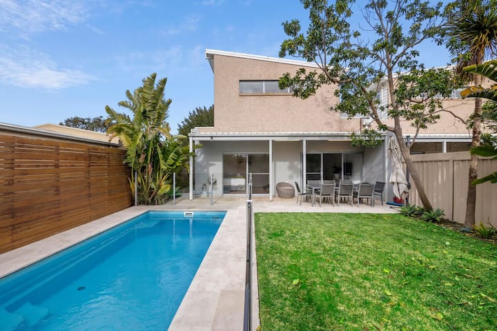 Anderson Pool Premium - Torquay