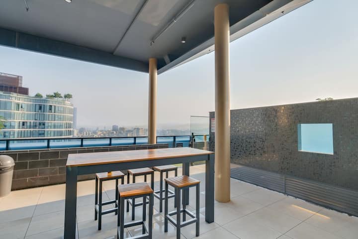The Coterie Apartments - 1 Bedroom Deluxe Apartmen - Brisbane
