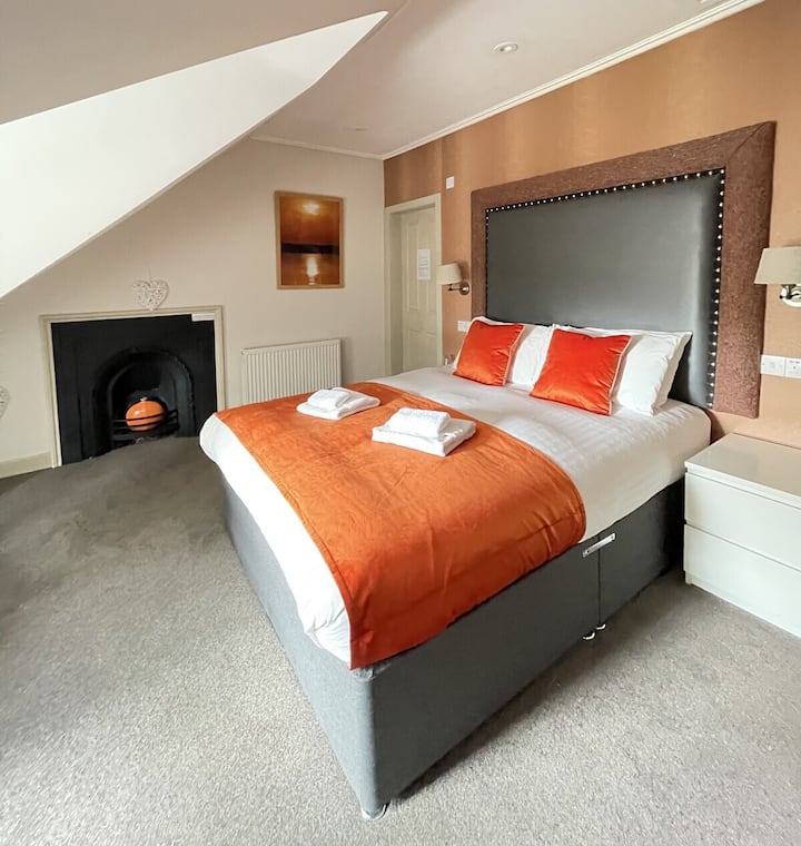 Top Floor-de Luxe-double-sdb Privée - Callander