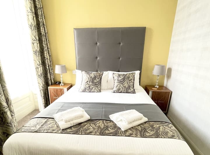 3 -De Luxe-double-sdb Privée Avec Douche - カランダー