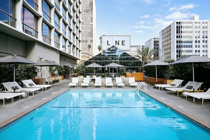 Experience Luxury Moments! 3 Comfortable Units - Los Angeles, CA