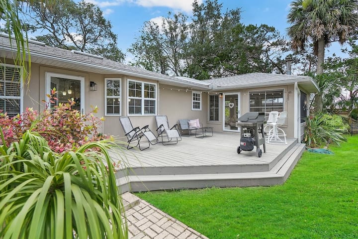 Welcome Gift, By The Beach, Fire Pit, Bikes, Games - St. Augustine, FL