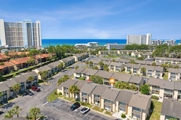 Paradise Seas 108–cozy Unit–sleeps 6 - Panama City Beach, FL
