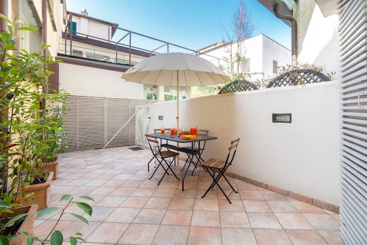 La Casa Di Remo Ground-floor With A Patio - Florencja
