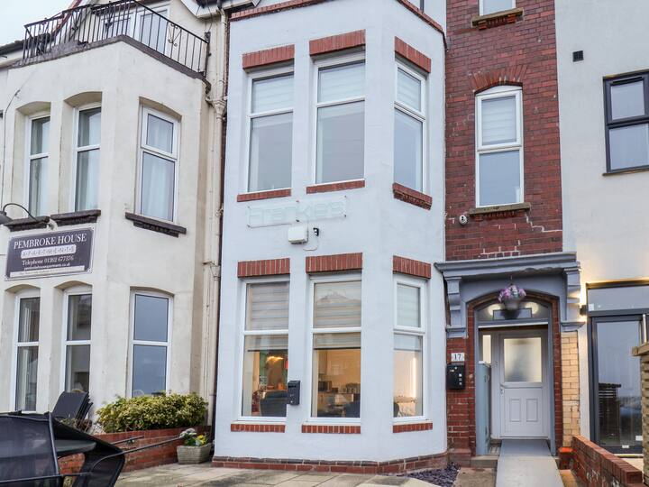 Frankie’s Seaview 5 - Bridlington