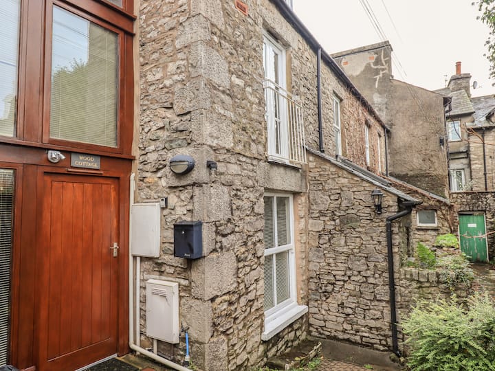 Wood Cottage - Kendal