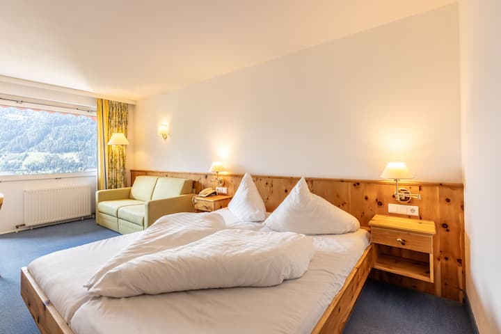 Vierbettzimmer Mit Badewanne Und Balkon - Montafon