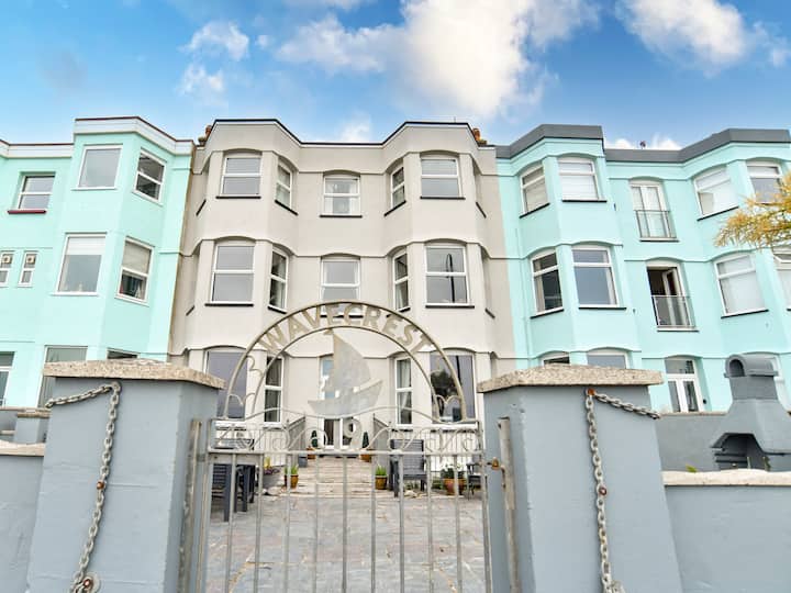 Wavecrest - Pwllheli