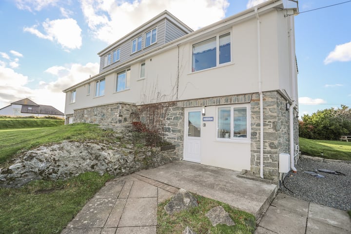 Southcott Apartment - Trearddur Bay