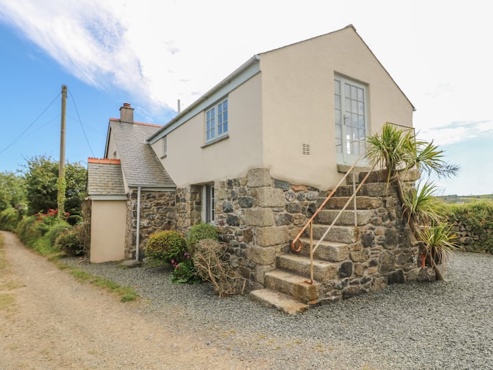 Higher Roskorwell Cottage - Coverack