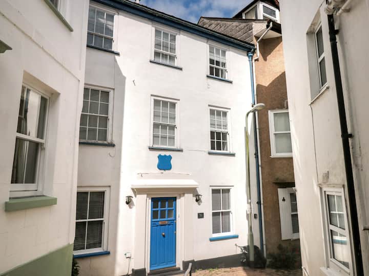 Grants Cottage - Dartmouth