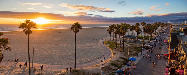 Torrance Getaway! Two Stylish Units, Gym - Los Angeles, CA