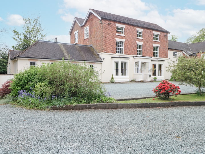 Rosehill Manor - West Midlands