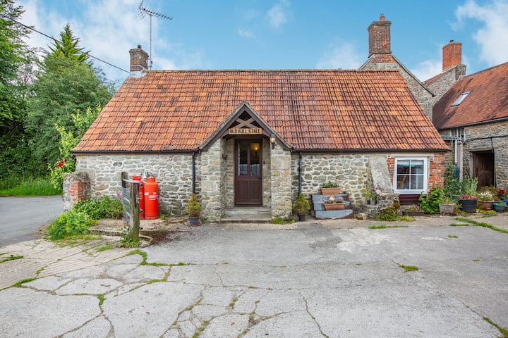 The Old Bull Stall - Shaftesbury