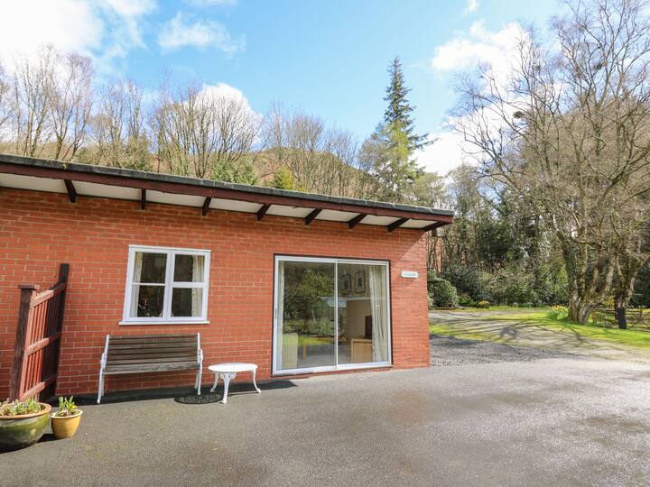 Salmon Cottage - Rhayader