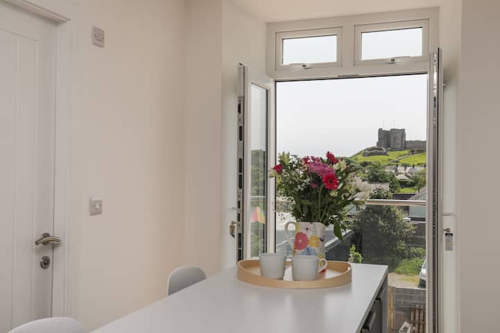 Swn Y Mor / Sound Of The Sea - Criccieth