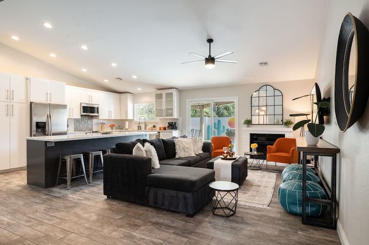 The Fashionable Fox Trotter By Paseohomesaz - Scottsdale, AZ