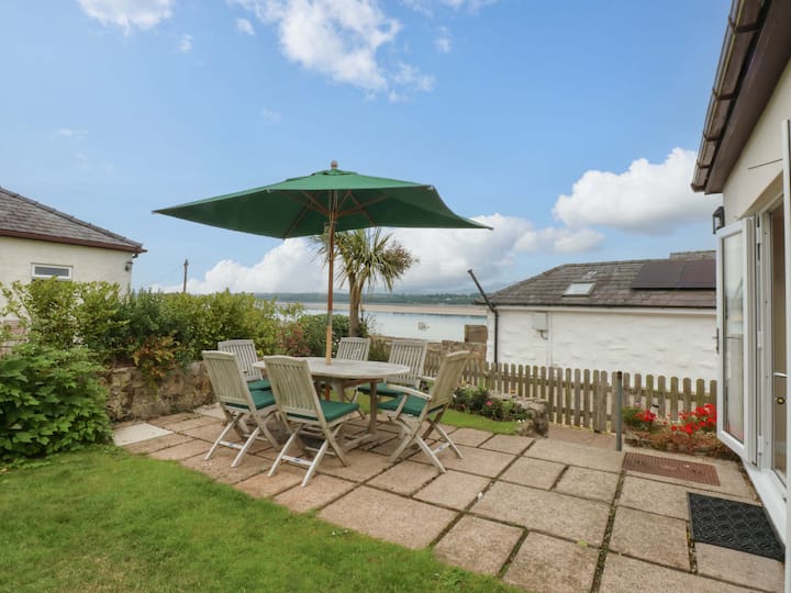 Menai Cottage - Caernarfon