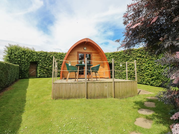 Lovesome Pod - Northallerton
