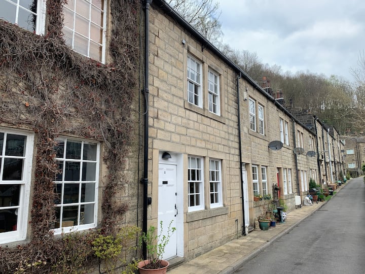 Meg's Den - Todmorden