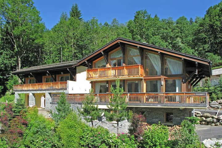 Chalet Serena, Stunning View, 14 Guests Pool & Spa - Les Houches