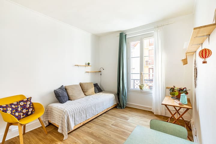 Charmant, Calme Et Central - Paris