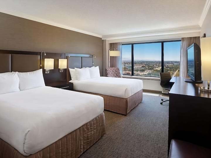Relaxing Hotel Room - Ideal For Leisure Time - Santa Clara, CA