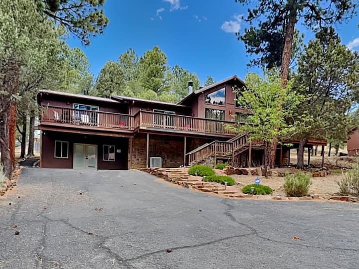 Indianhead Lodge | Hot Tub, Wooded View, Game Room - Ruidoso, NM