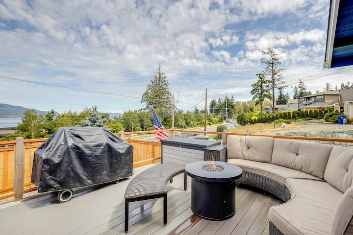 Dog-friendly Anacortes Retreat W/ Shared Hot Tub! - Anacortes, WA