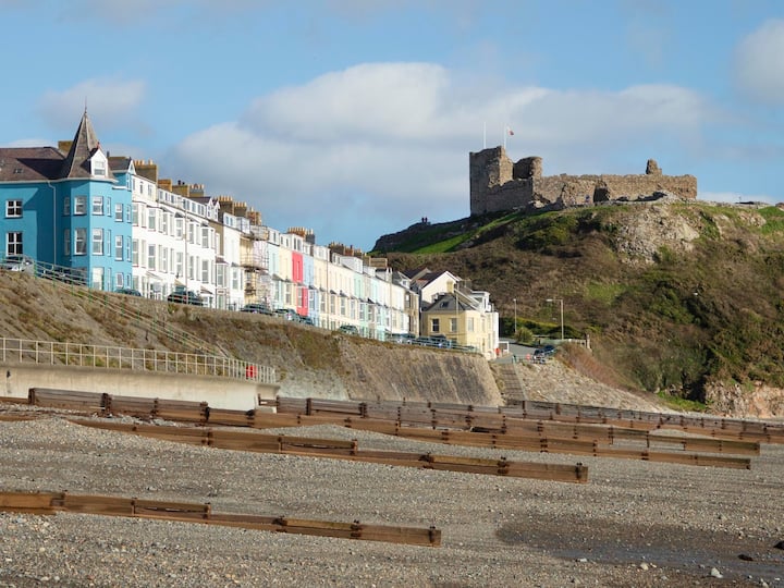 The Towers - Llyn - Criccieth
